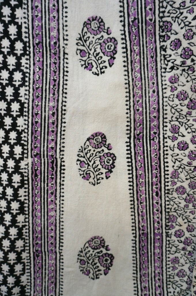 Paisley – a Bohemian & Timeless Symbol in Textiles and Interior Design ...